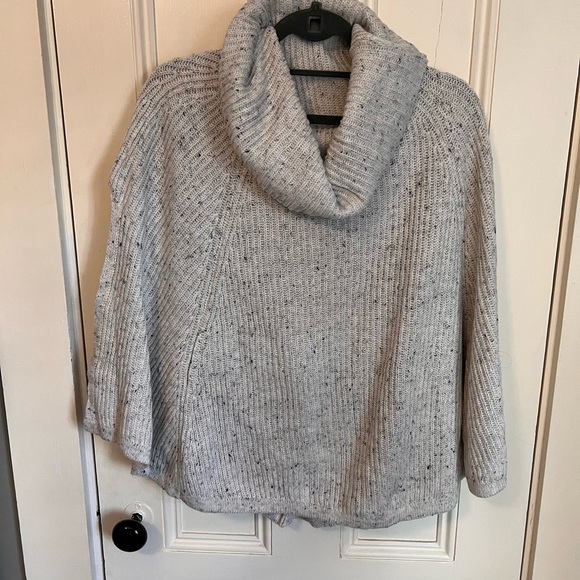 Universal Thread | Sweaters | Universal Thread Light Gray Cowl Neck ...